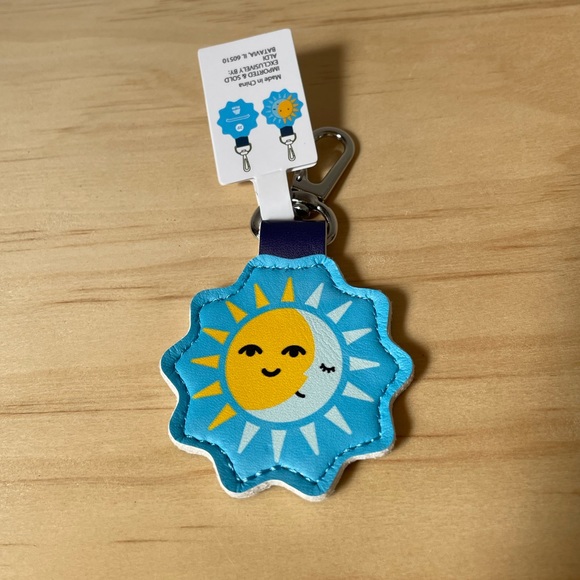 Aldi | Accessories | 223 Aldi Key Clip With Quarter Holder Sun | Poshmark